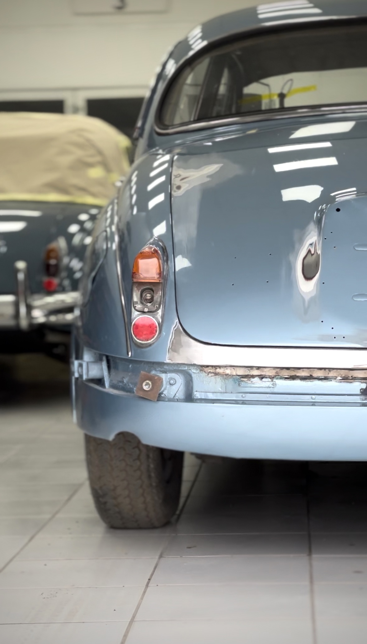 Daimler 250 V8 Restoration - Envisage Group